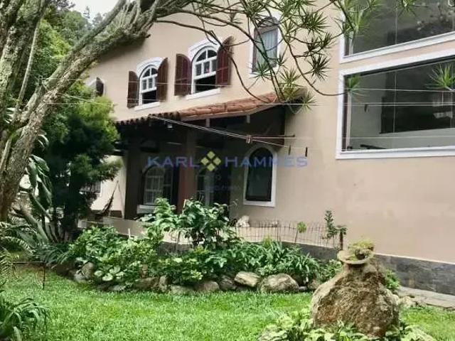 Casa / Sobrado para Venda em Petrópolis/RJ Retiro 4 Quartos