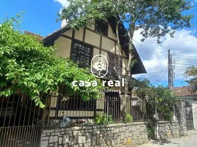 Casa / Sobrado para Venda em Petrópolis/RJ Valparaíso