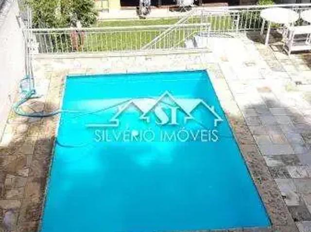 Casa / Sobrado para Venda em Petrópolis/RJ Valparaíso 5 Quartos