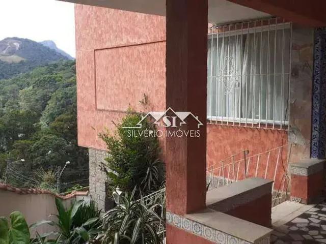 Casa / Sobrado para Venda em Petrópolis/RJ Valparaíso 5 Quartos