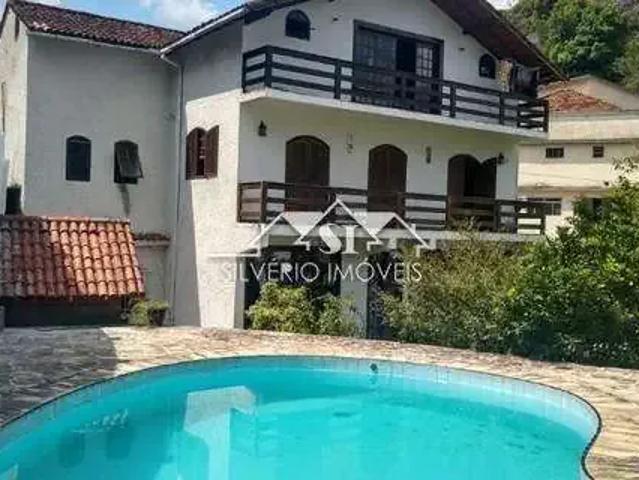 Casa / Sobrado para Venda em Petrópolis/RJ Valparaíso 7 Quartos