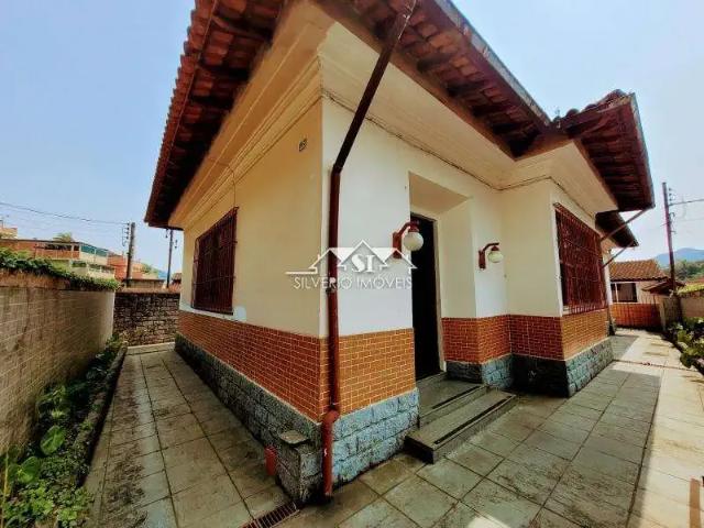 Casa / Sobrado para Venda em Petrópolis/RJ Valparaíso 7 Quartos