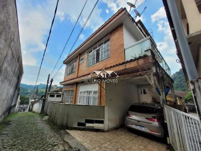 Casa / Sobrado para Venda em Petrópolis/RJ Valparaíso 2 Quartos