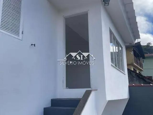 Casa / Sobrado para Venda em Petrópolis/RJ Valparaíso 3 Quartos