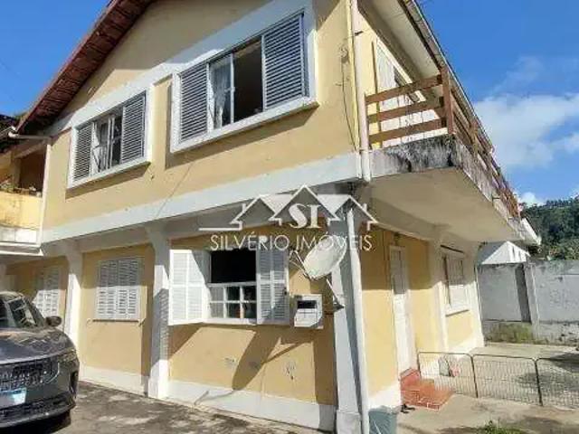 Casa / Sobrado para Venda em Petrópolis/RJ Vila Militar 6 Quartos