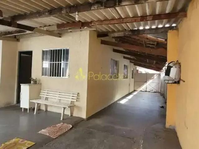 Casa / Sobrado para Venda em Pindamonhangaba/SP Tabaú 3 Quartos