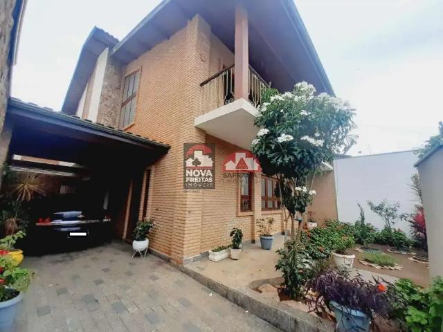 Casa / Sobrado para Venda em Pindamonhangaba/SP Centro 3 Quartos