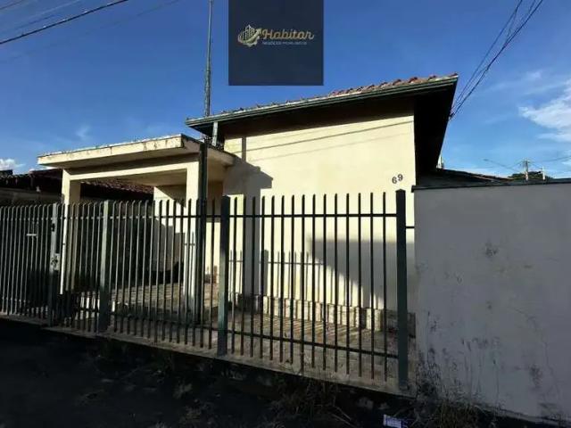 Casa / Sobrado para Venda em Pindamonhangaba/SP Centro 2 Quartos