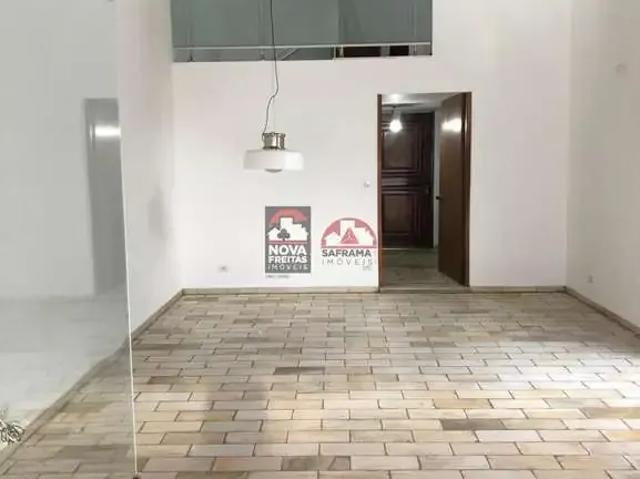 Casa / Sobrado para Venda em Pindamonhangaba/SP Centro 4 Quartos