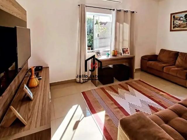 Casa / Sobrado para Venda em Pindamonhangaba/SP Chácara Galega 3 Quartos