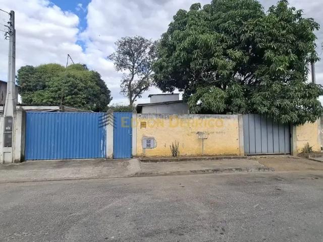 Casa / Sobrado para Venda em Pindamonhangaba/SP Cidade Nova 2 Quartos