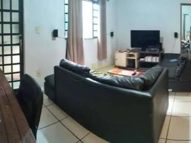 Casa / Sobrado para Venda em Pindamonhangaba/SP Conjunto Residencial Araretama 2 Quartos