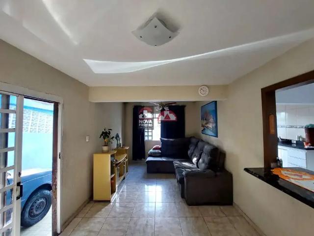 Casa / Sobrado para Venda em Pindamonhangaba/SP Crispim 3 Quartos