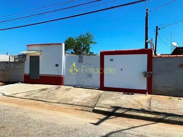 Casa / Sobrado para Venda em Pindamonhangaba/SP Delta 2 Quartos