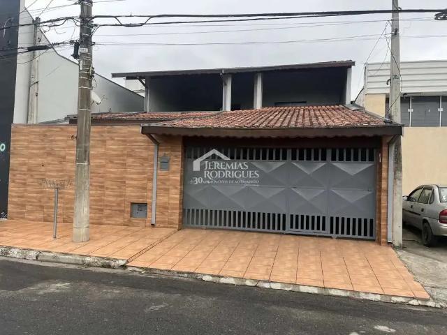 Casa / Sobrado para Venda em Pindamonhangaba/SP Loteamento Alfredo Abilio Flores 3 Quartos