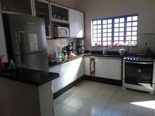 Casa / Sobrado para Venda em Pindamonhangaba/SP Mantiqueira 2 Quartos