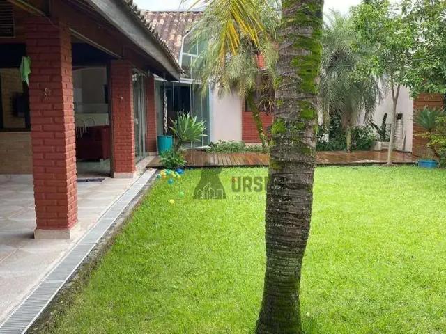 Casa / Sobrado para Venda em Pindamonhangaba/SP Mantiqueira 3 Quartos