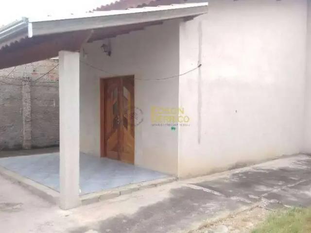 Casa / Sobrado para Venda em Pindamonhangaba/SP Mantiqueira 3 Quartos