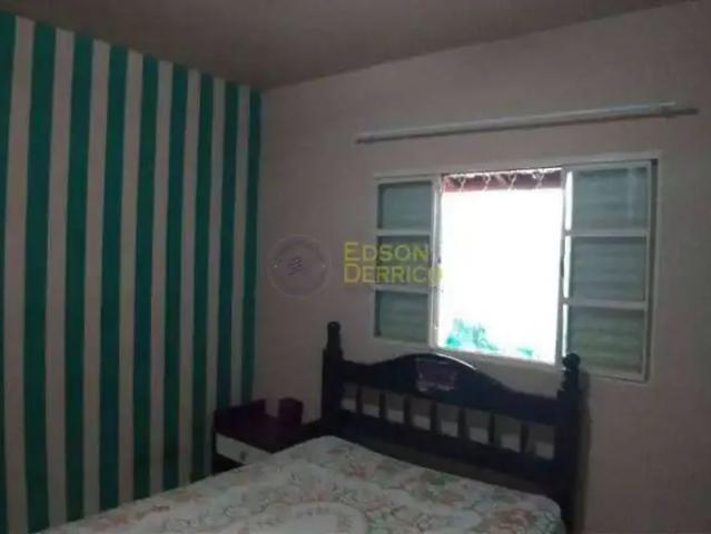 Casa / Sobrado para Venda em Pindamonhangaba/SP Mombaça 2 Quartos