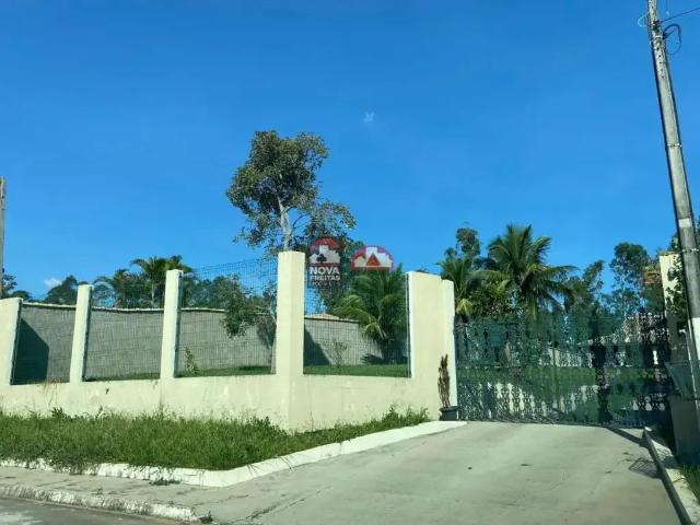 Casa / Sobrado para Venda em Pindamonhangaba/SP Parque Lago Azul 4 Quartos