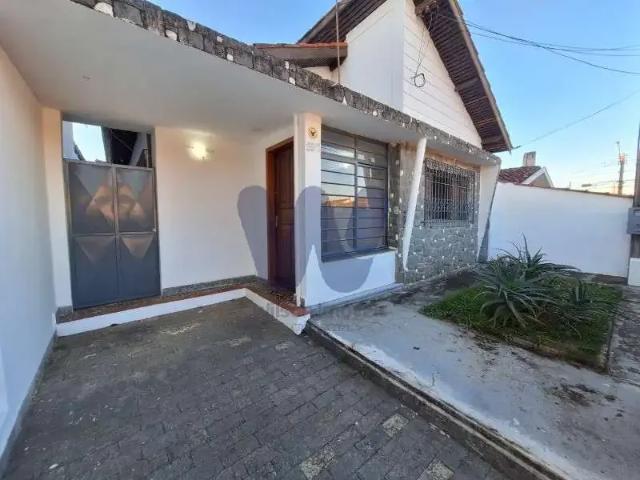 Casa / Sobrado para Venda em Pindamonhangaba/SP Parque São Domingos 2 Quartos