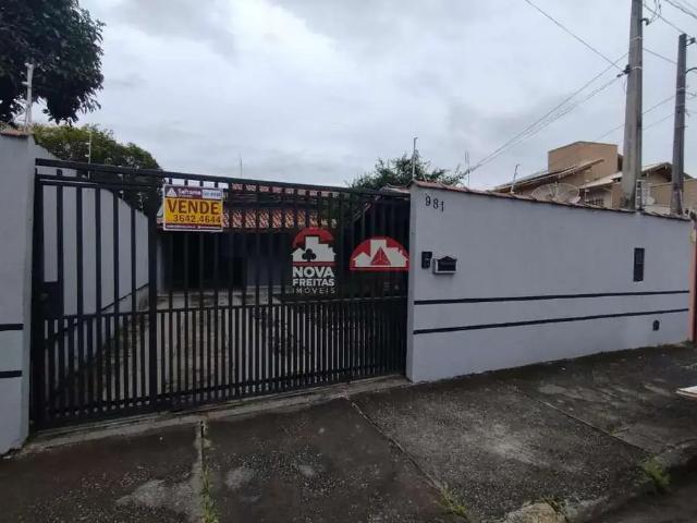 Casa / Sobrado para Venda em Pindamonhangaba/SP Parque São Domingos 3 Quartos