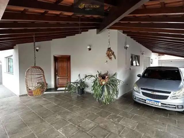 Casa / Sobrado para Venda em Pindamonhangaba/SP Parque São Domingos 5 Quartos