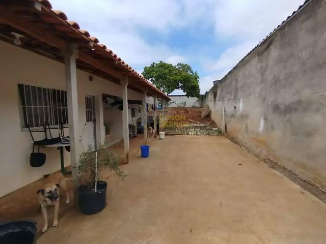 Casa / Sobrado para Venda em Pindamonhangaba/SP Parque Shangri lá 2 Quartos