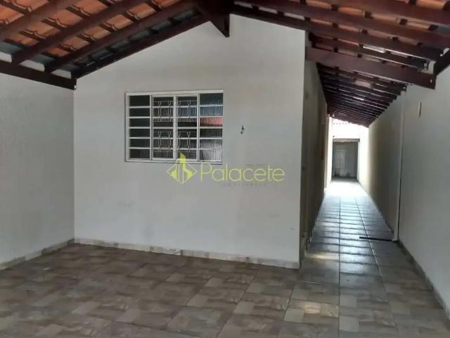 Casa / Sobrado para Venda em Pindamonhangaba/SP Residencial Comercial Cidade Vista Alegre 2 Quartos