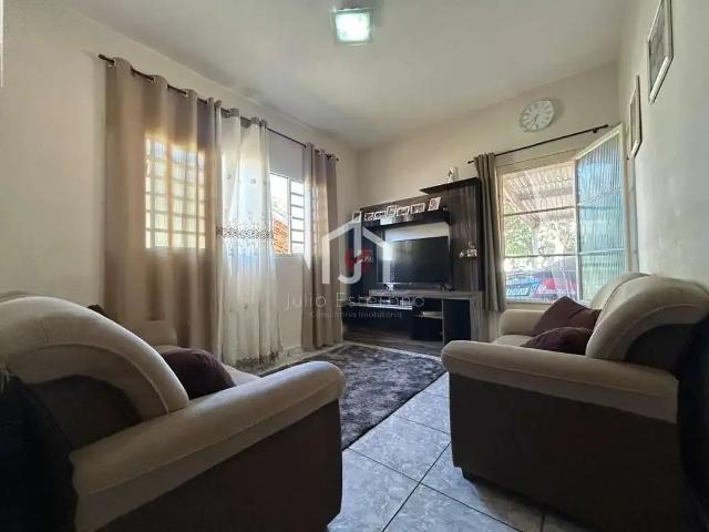 Casa / Sobrado para Venda em Pindamonhangaba/SP Residencial e Comercial Cidade Jardim 3 Quartos