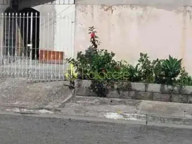 Casa / Sobrado para Venda em Pindamonhangaba/SP Residencial Nova Esperança 2 Quartos