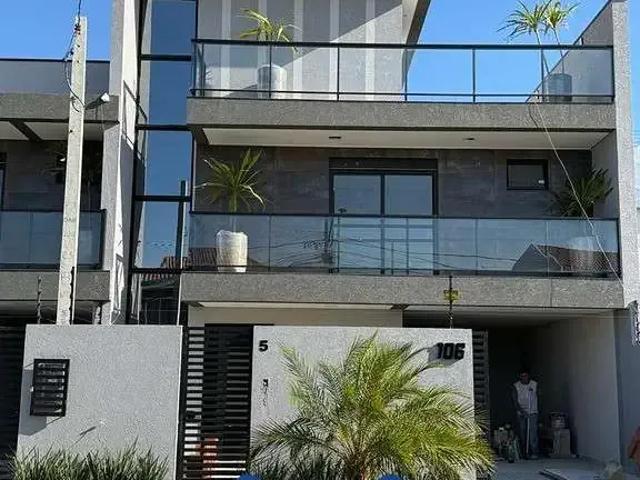 Casa / Sobrado para Venda em Pinhais/PR Centro 3 Quartos
