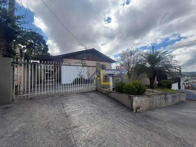 Casa / Sobrado para Venda em Pinhais/PR Alto Tarumã 5 Quartos