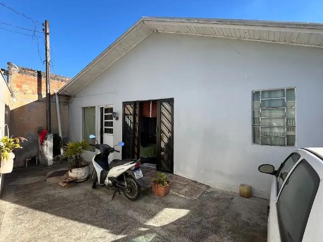 Casa / Sobrado para Venda em Pinhais/PR Alto Tarumã 2 Quartos