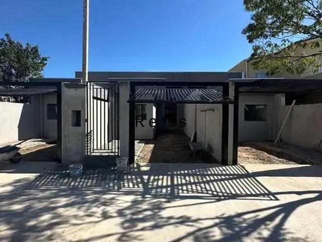 Casa / Sobrado para Venda em Pinhais/PR Alto Tarumã 3 Quartos