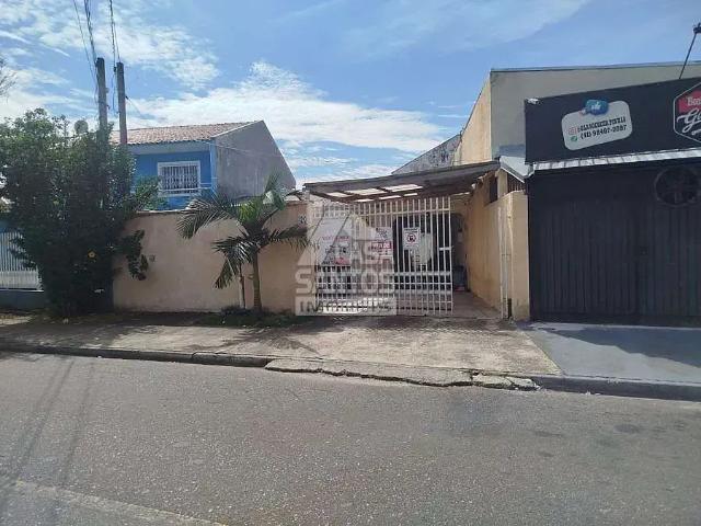 Casa / Sobrado para Venda em Pinhais/PR Alto Tarumã 3 Quartos