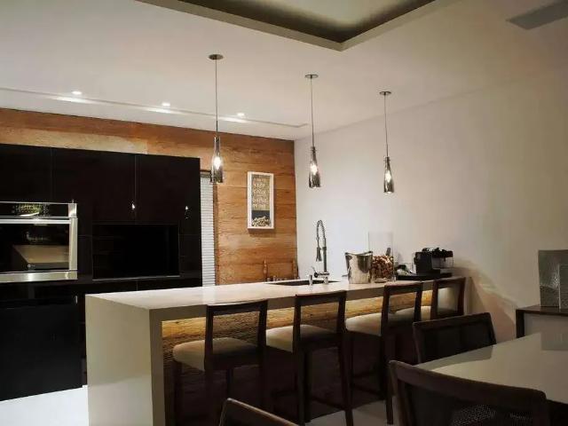 Casa / Sobrado para Venda em Pinhais/PR Alphaville Graciosa 4 Quartos