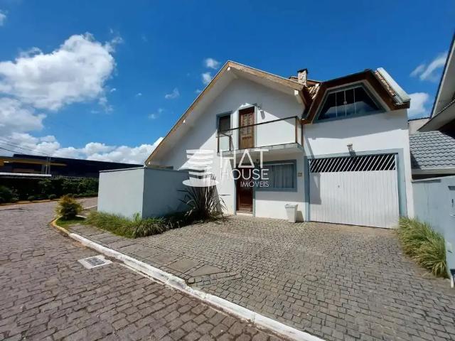 Casa / Sobrado para Venda em Pinhais/PR Atuba 3 Quartos