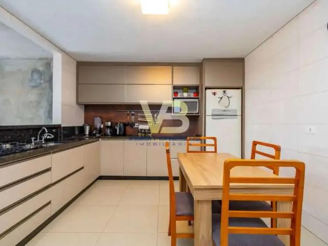Casa / Sobrado para Venda em Pinhais/PR Atuba 4 Quartos