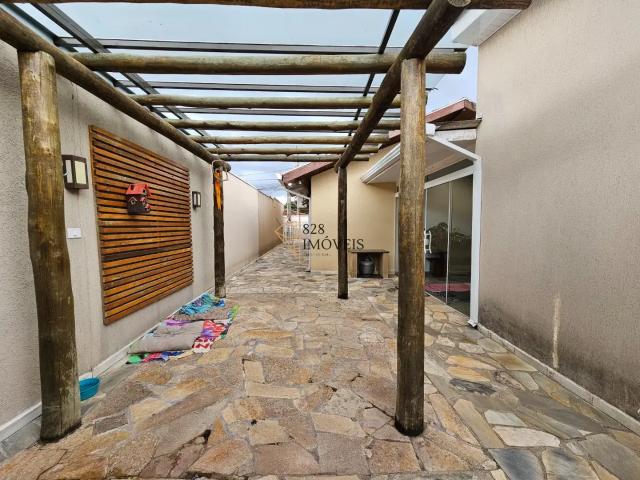 Casa / Sobrado para Venda em Pinhais/PR Emiliano Perneta 3 Quartos