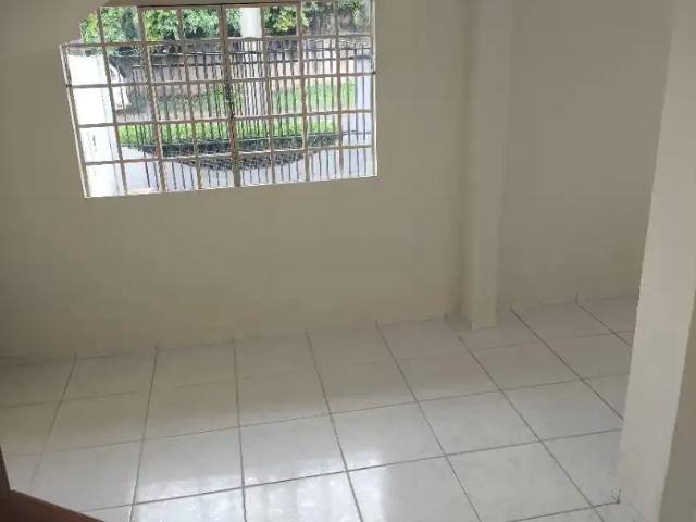 Casa / Sobrado para Venda em Pinhais/PR Emiliano Perneta 3 Quartos