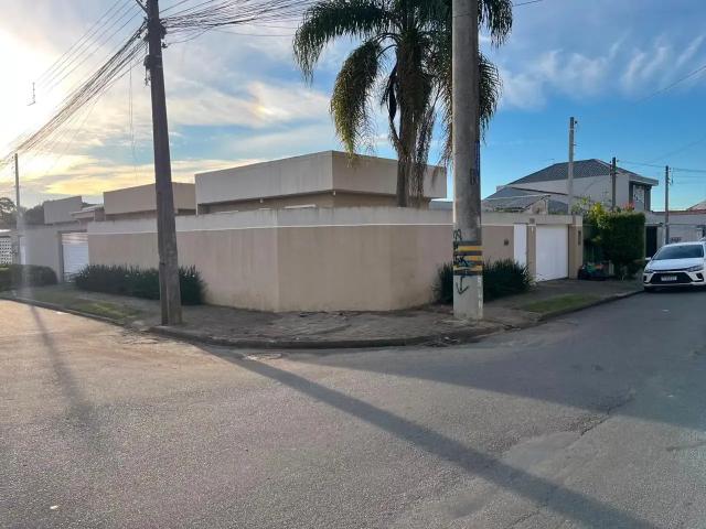 Casa / Sobrado para Venda em Pinhais/PR Maria Antonieta 2 Quartos