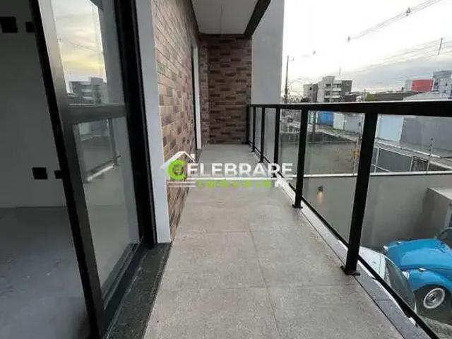 Casa / Sobrado para Venda em Pinhais/PR Maria Antonieta 3 Quartos