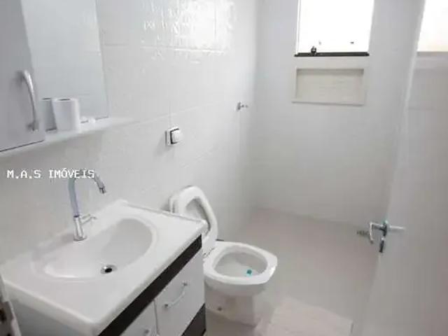 Casa / Sobrado para Venda em Pinhais/PR Vargem Grande 2 Quartos