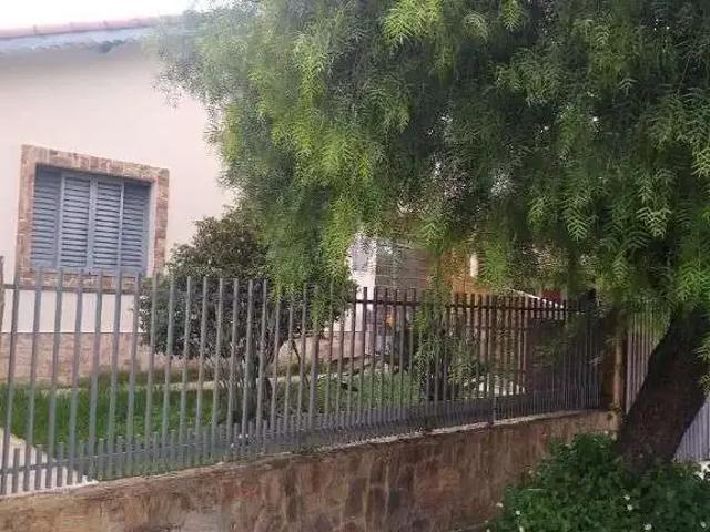 Casa / Sobrado para Venda em Pinhalzinho/SP Centro 3 Quartos