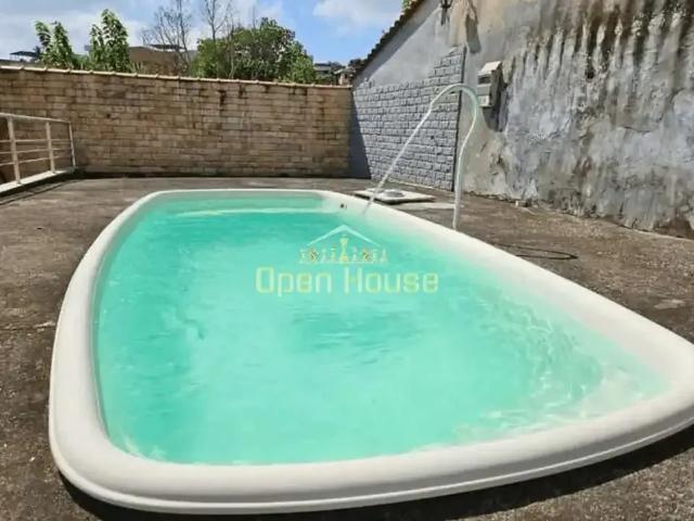 Casa / Sobrado para Venda em Pinheiral/RJ Oriente 4 Quartos