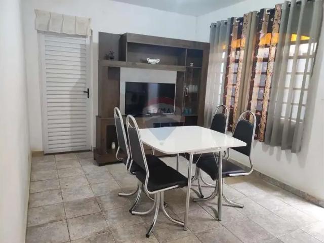 Casa / Sobrado para Venda em Piracaia/SP Centro 2 Quartos