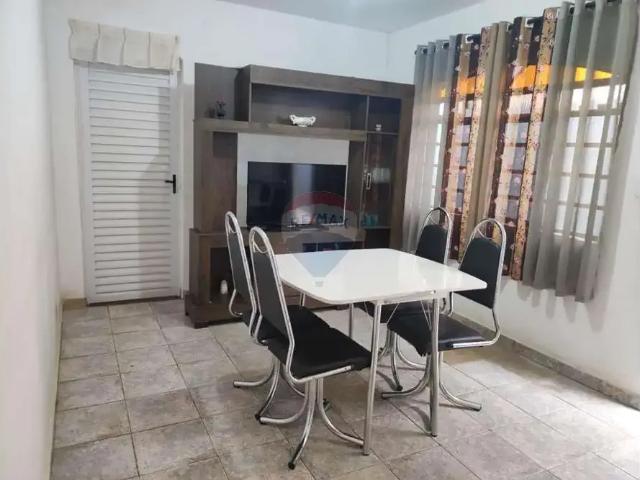 Casa / Sobrado para Venda em Piracaia/SP Centro 2 Quartos
