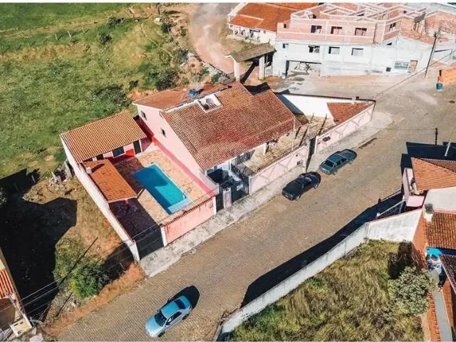 Casa / Sobrado para Venda em Piracaia/SP Centro 3 Quartos