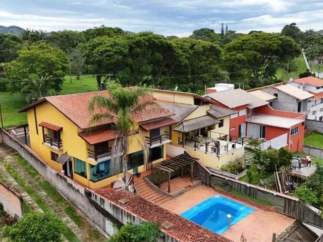 Casa / Sobrado para Venda em Piracaia/SP Jardim Santos Reis 3 Quartos